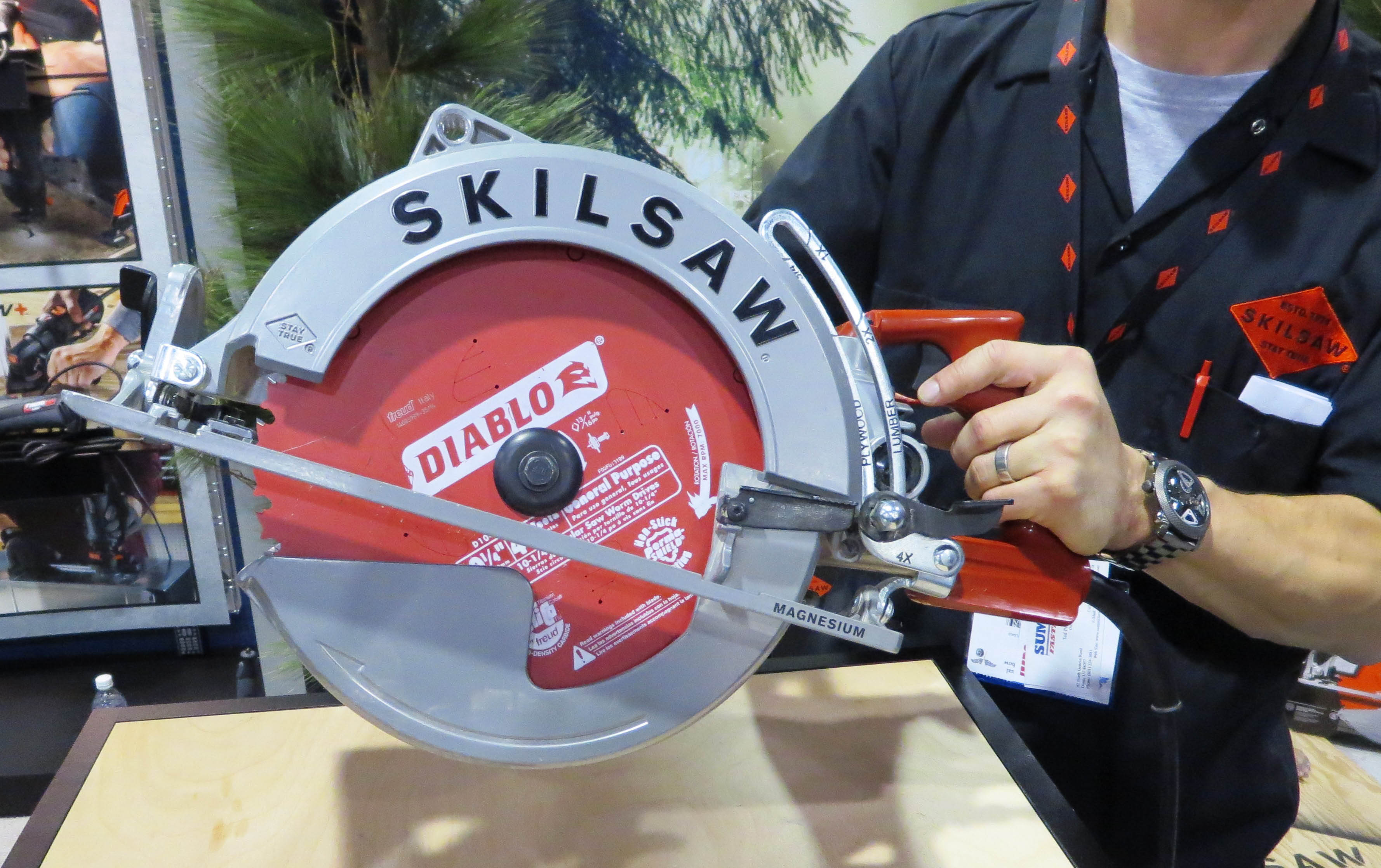Skilsaw Sawsquatch Wormdrive