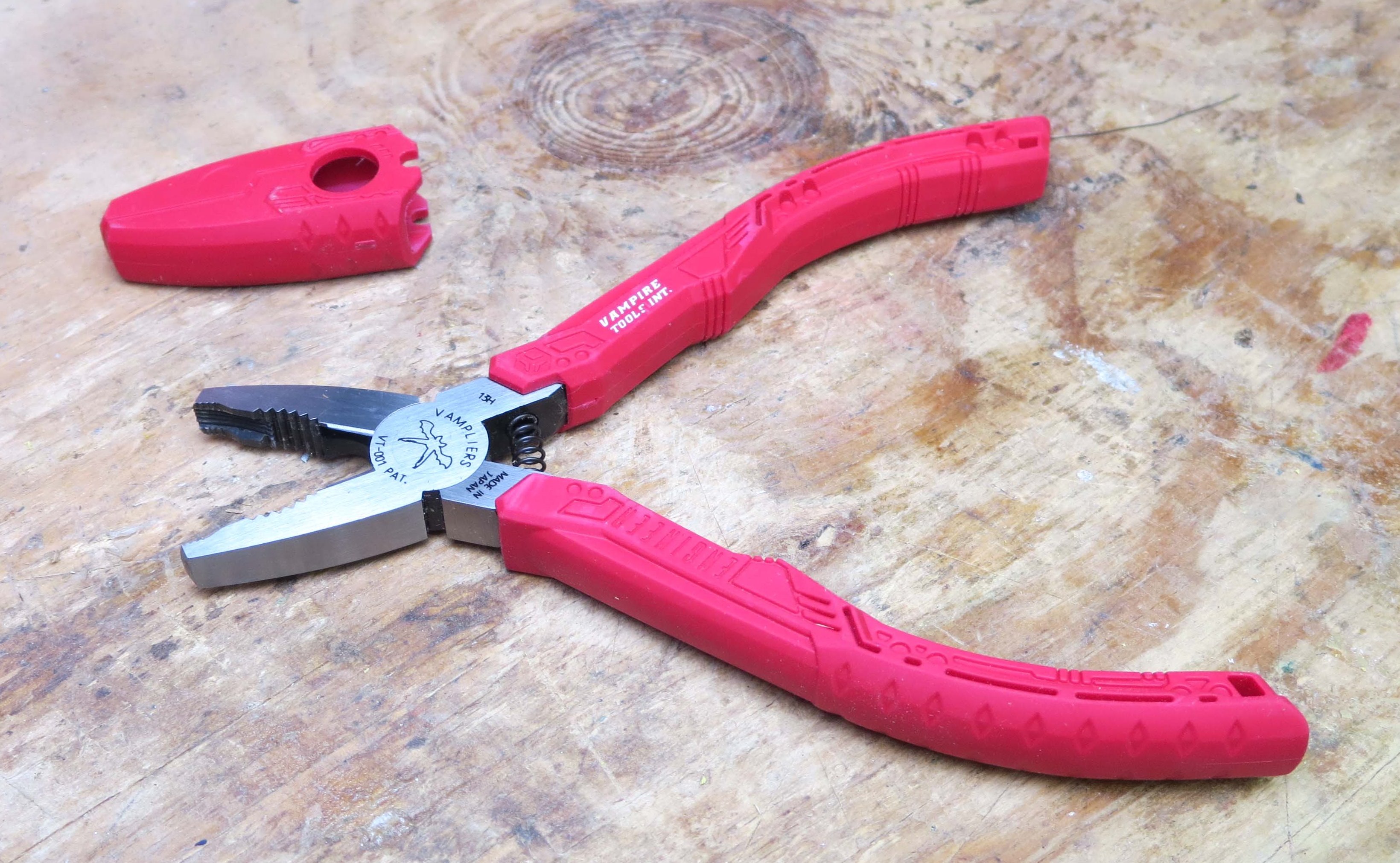 Vampire Tools VamPLIERS