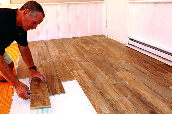 Working With Large-Format Floor Tile