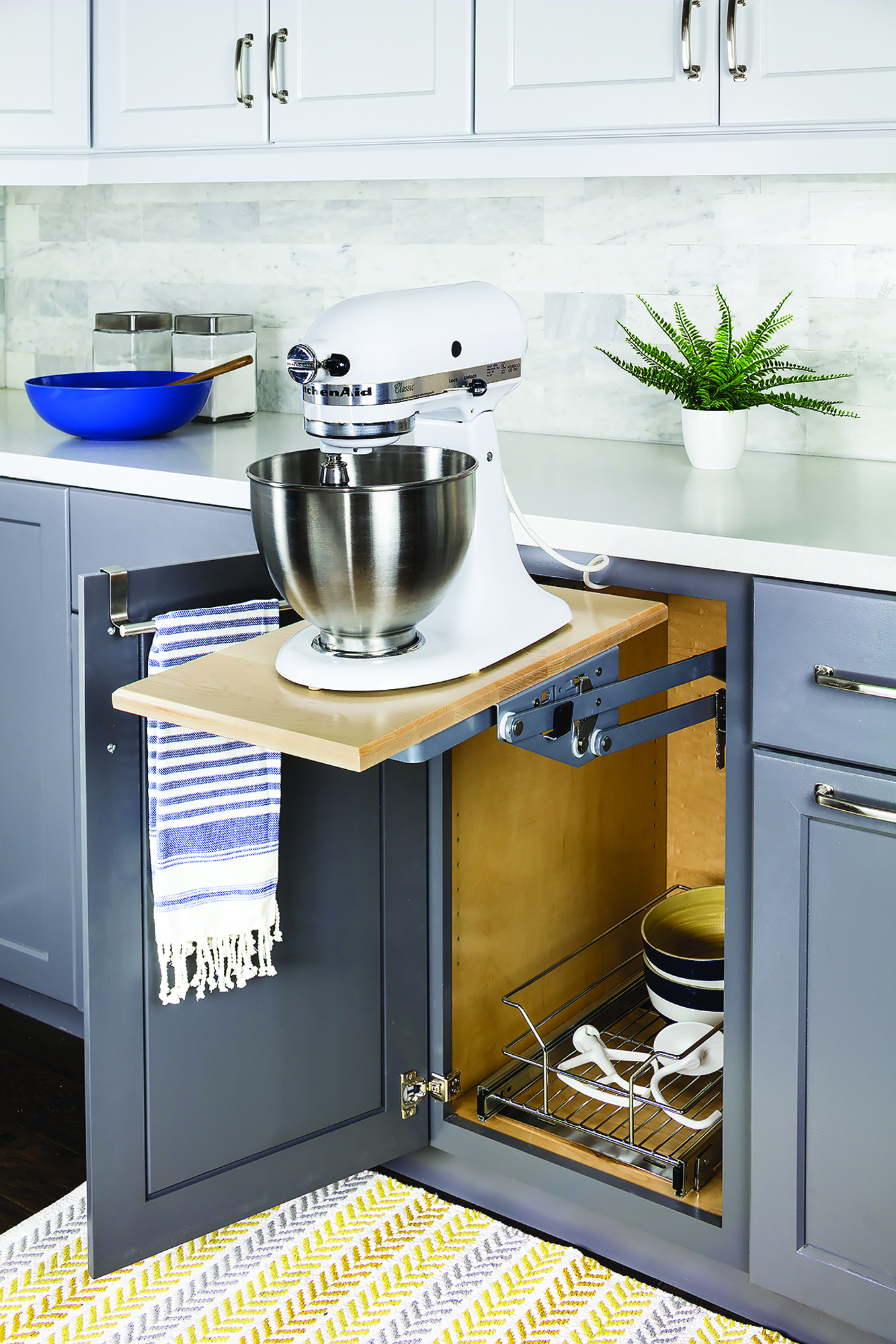 An Ergonomic Kitchen Appliance Lift