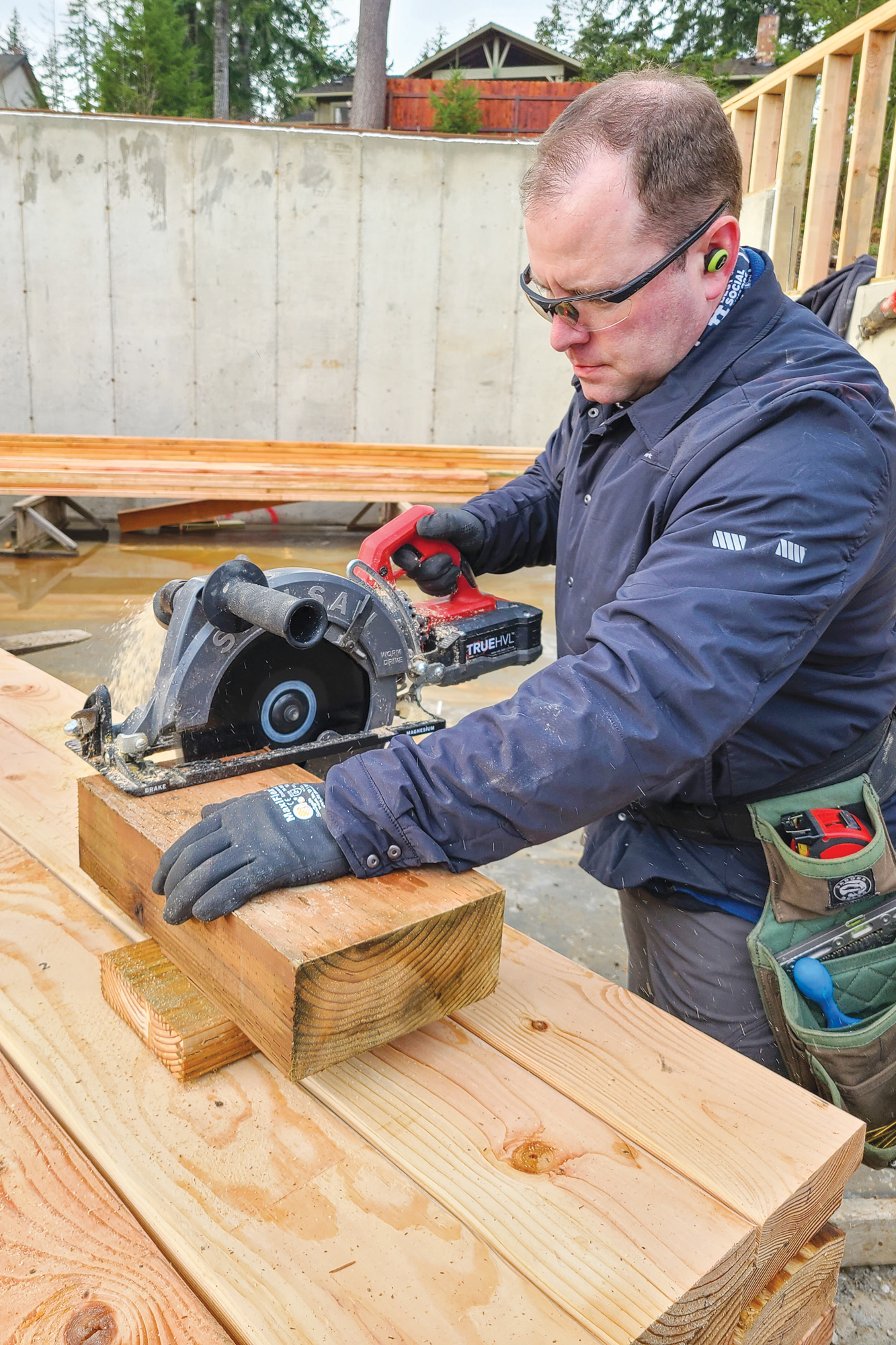 Skilsaw 10¼-Inch Cordless Beam Saw