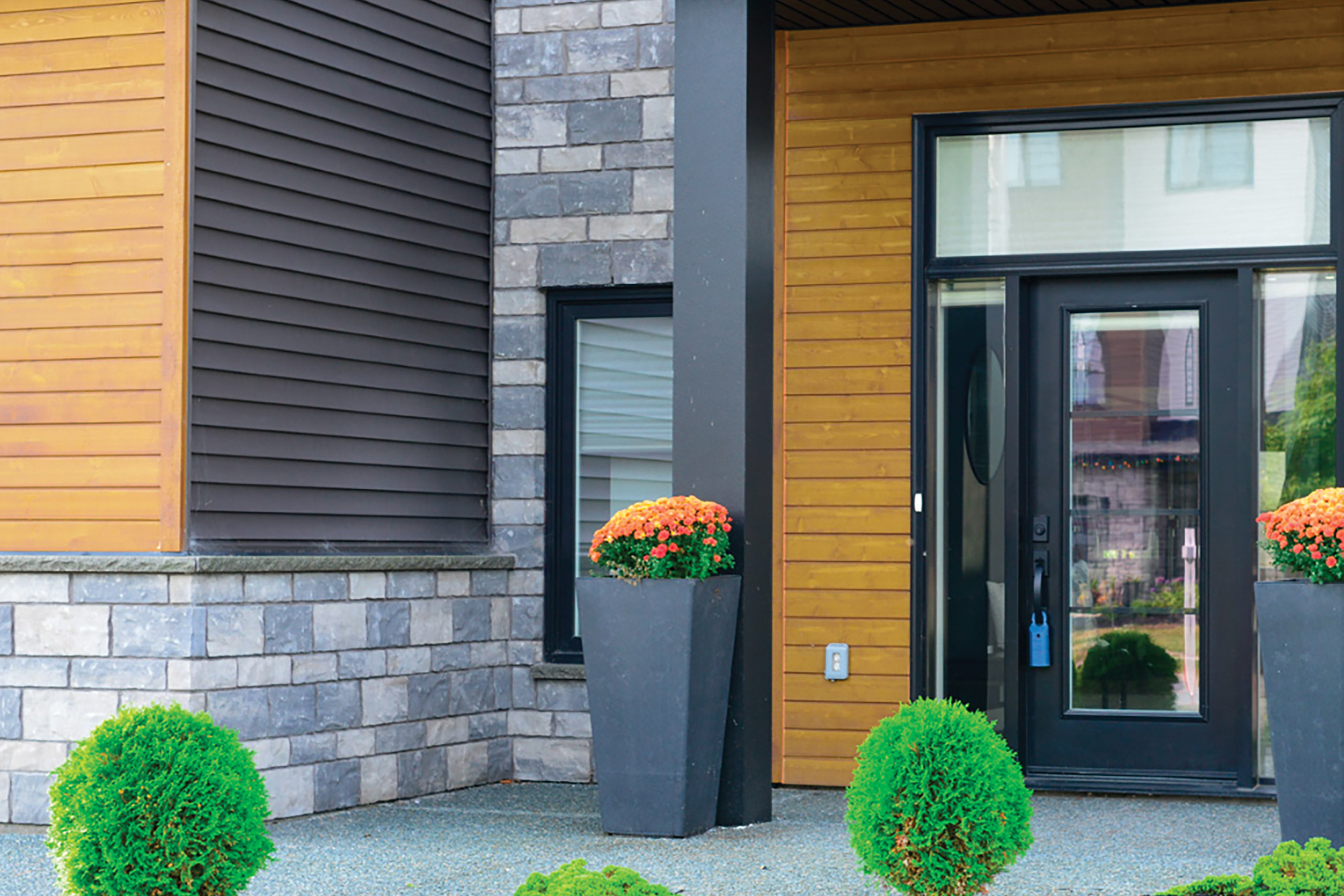Wood-Look Exterior Metal Profiles