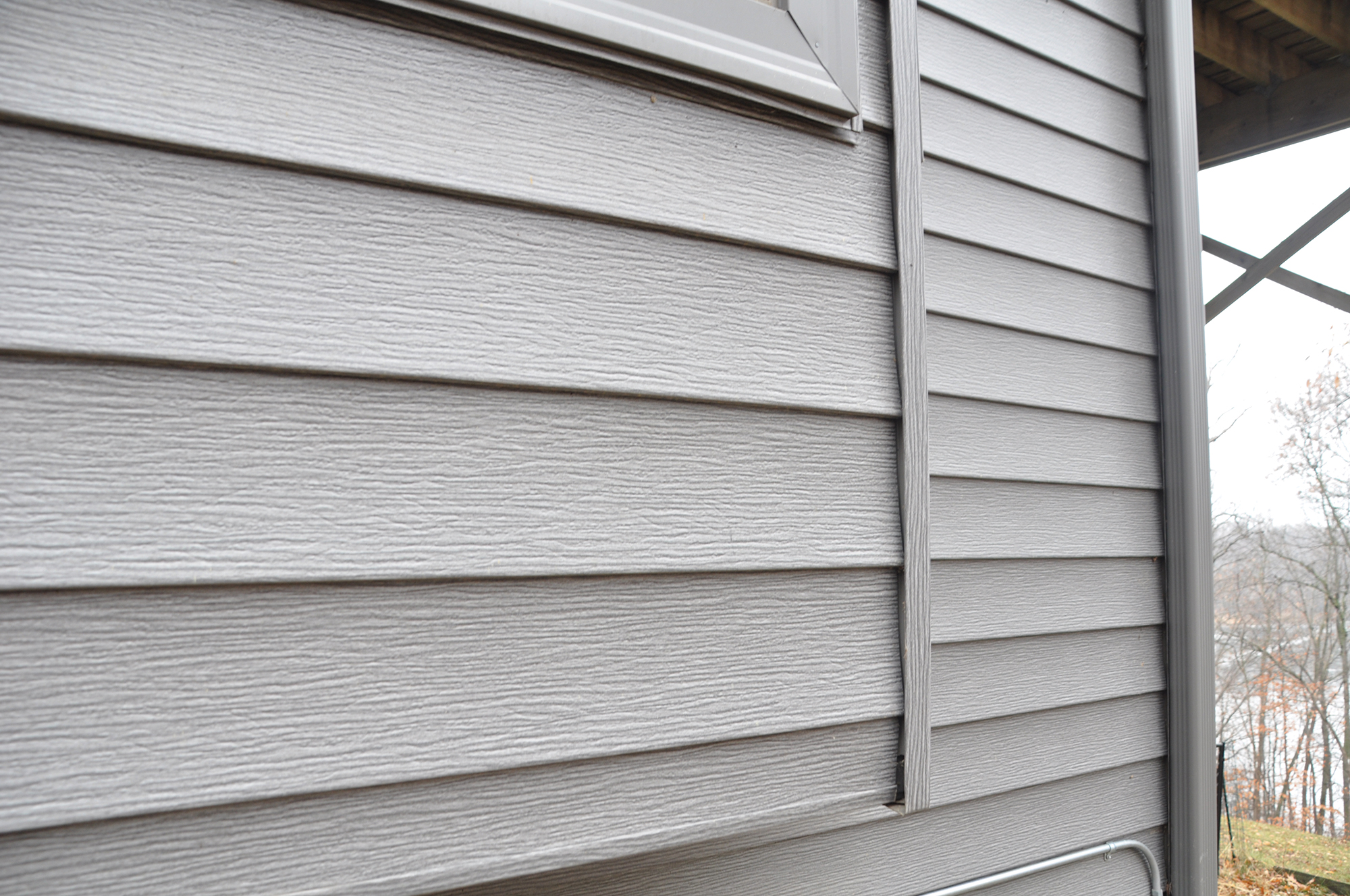 Steel Siding With Wood-Grain Look
