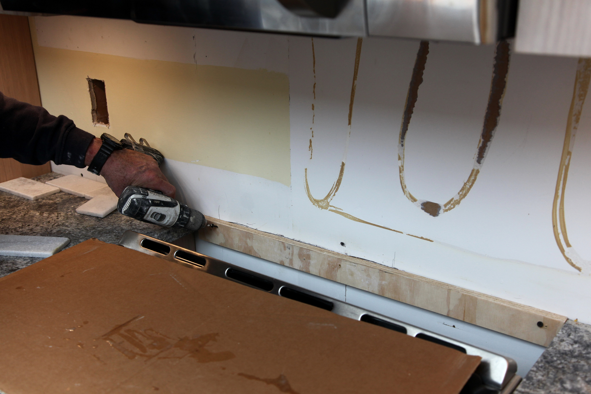 Tiling a Backsplash