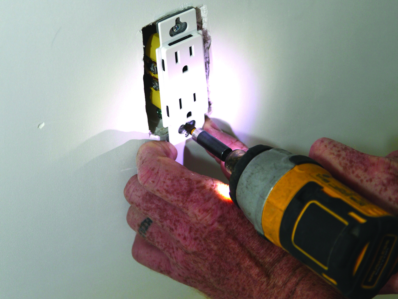 Which End Up For Receptacles?