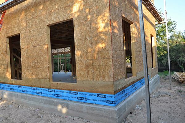 Tight House Construction - Sealing Exterior Sheathing Seams