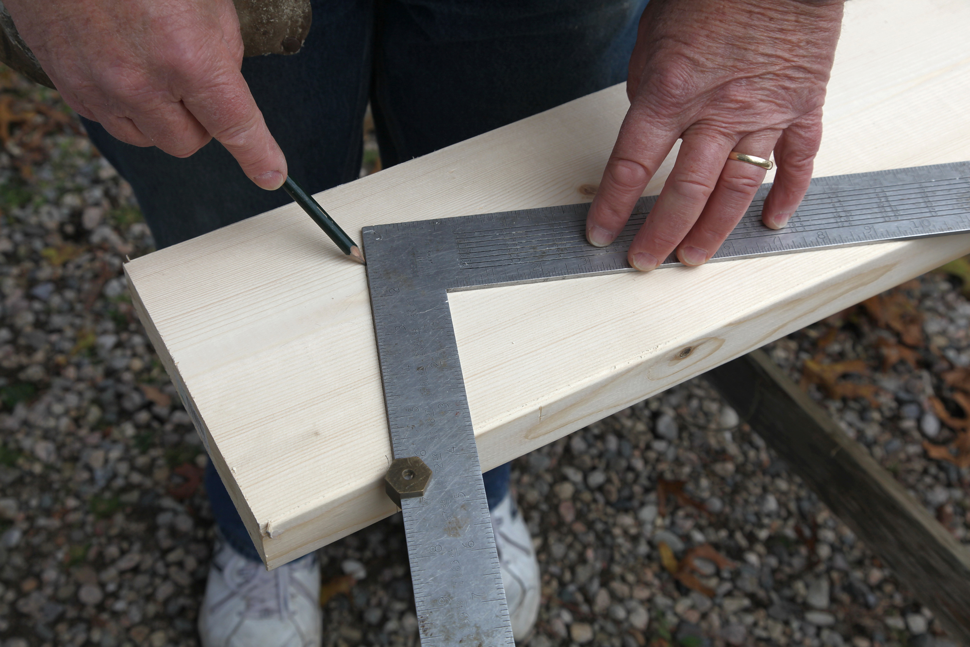 One Way to Lay Out and Cut a Hip Rafter