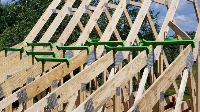 Smash and Grab: Truss Edition