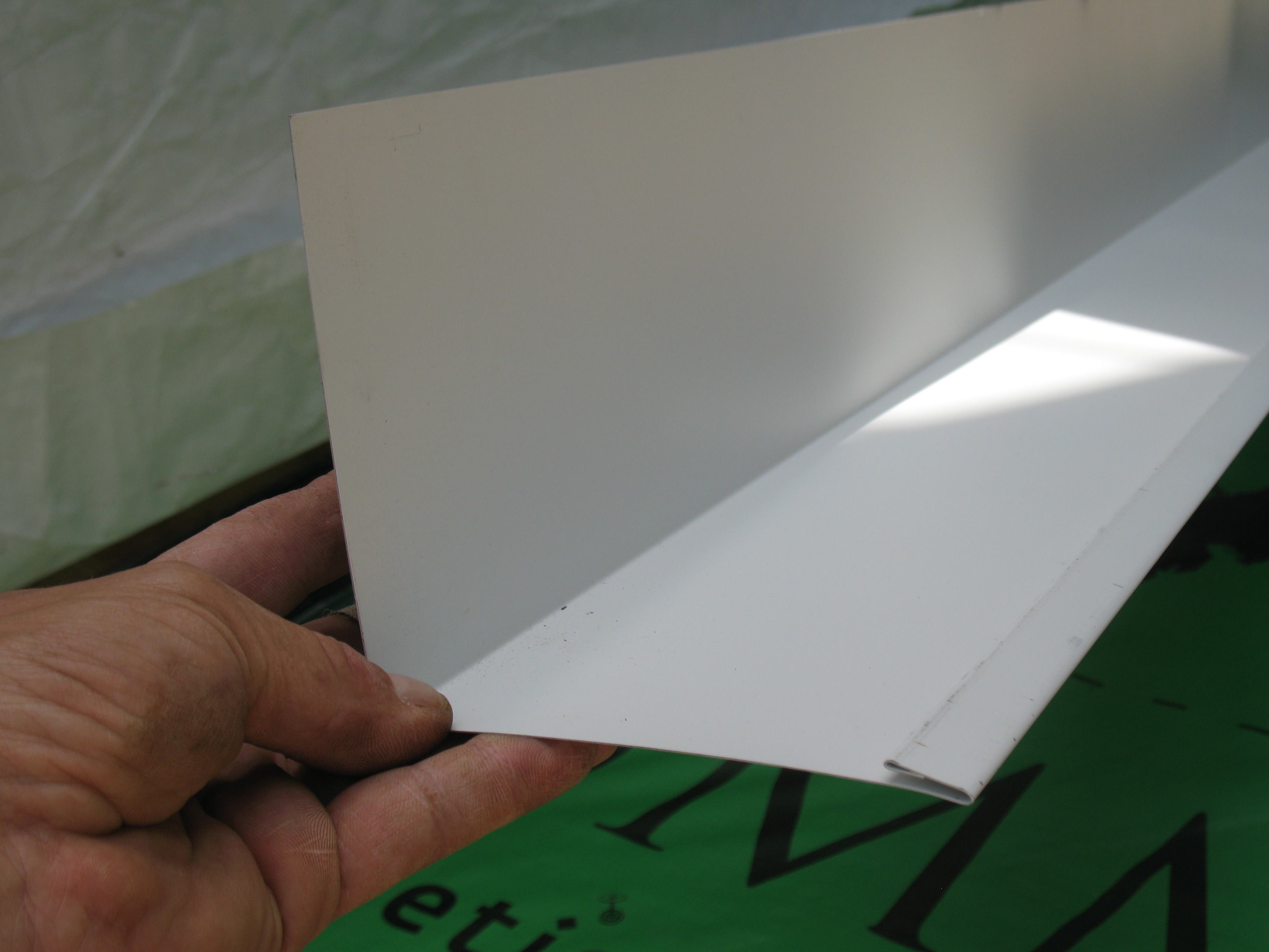 Step Flashing vs. Continuous Flashing