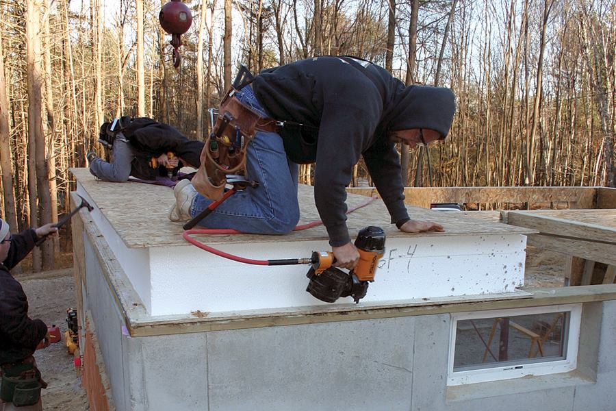 Fast Floors With Structural Insulated Panels