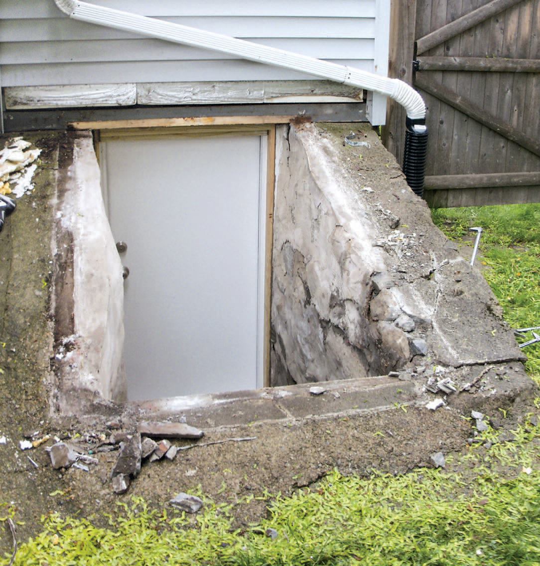 Replacing a Bulkhead Door