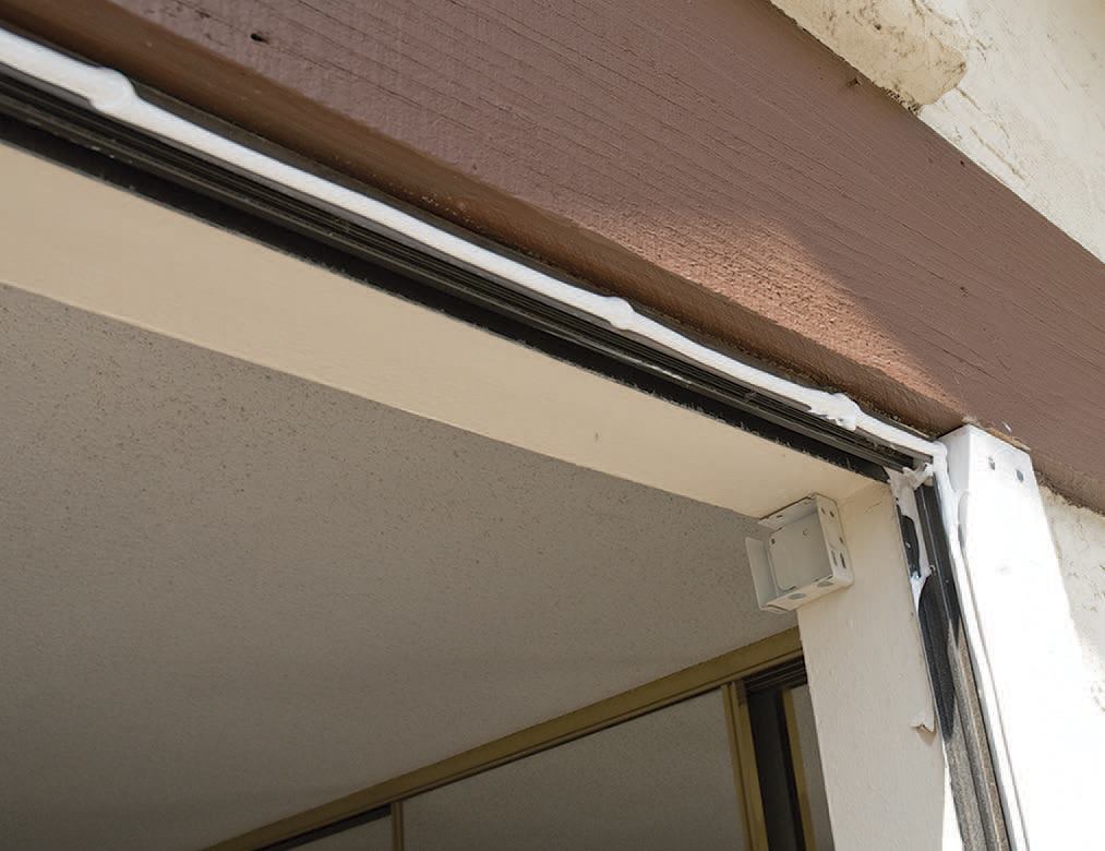 Installing Vinyl Replacement Windows