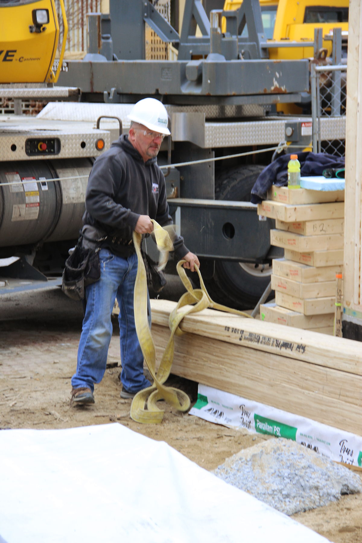 Cantilevered Balcony Beams