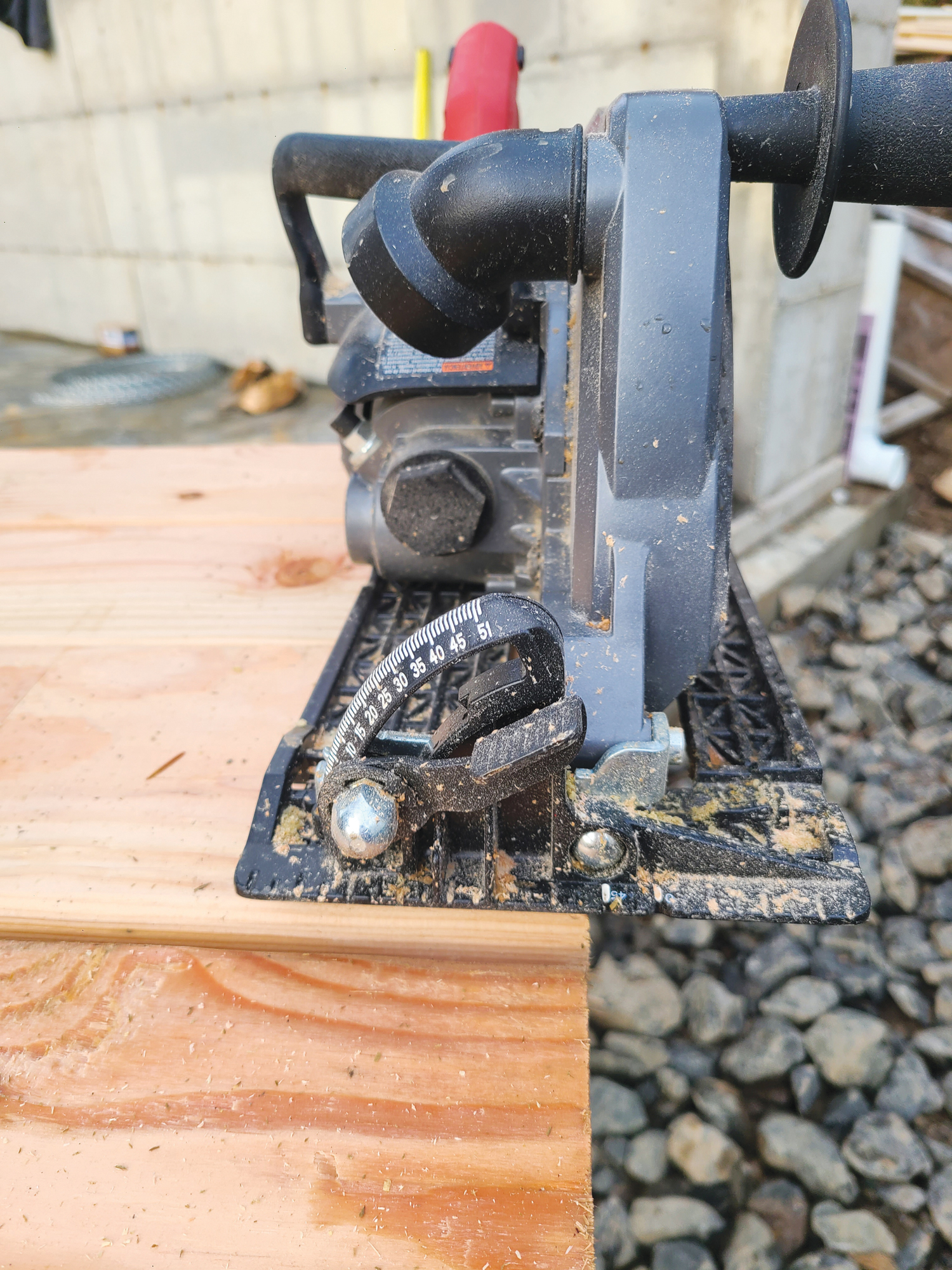 Skilsaw 10¼-Inch Cordless Beam Saw