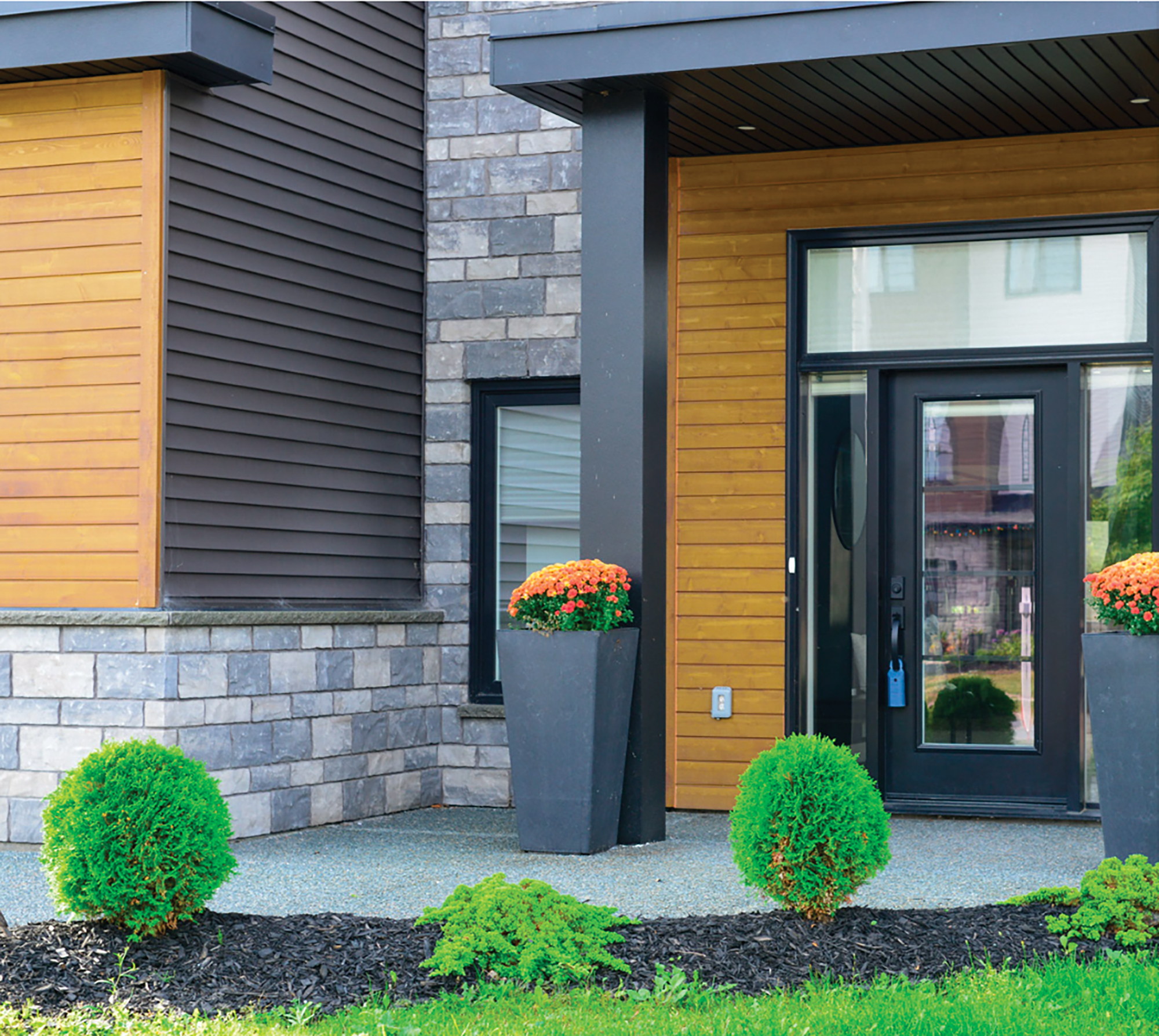 Wood-Look Exterior Metal Profiles