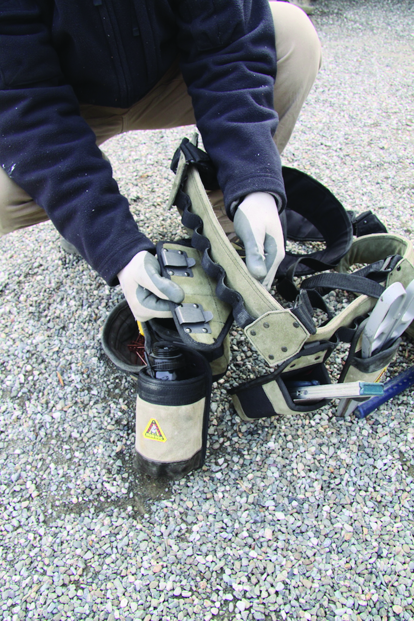Modular and Customizable Tool-Pouch Rig
