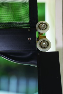 Installing Retractable Screens