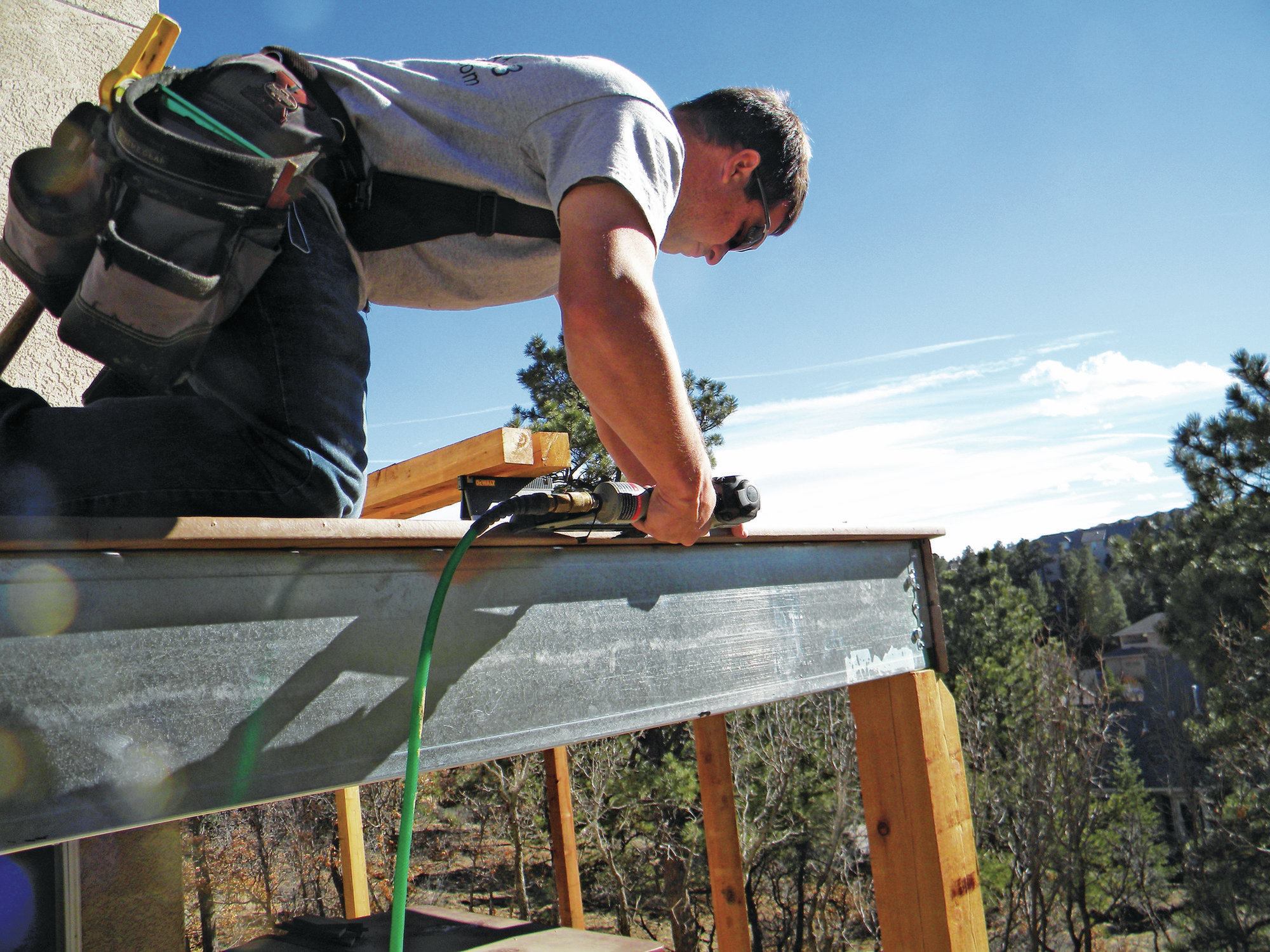 Edge Detail for Capped Composite Decking