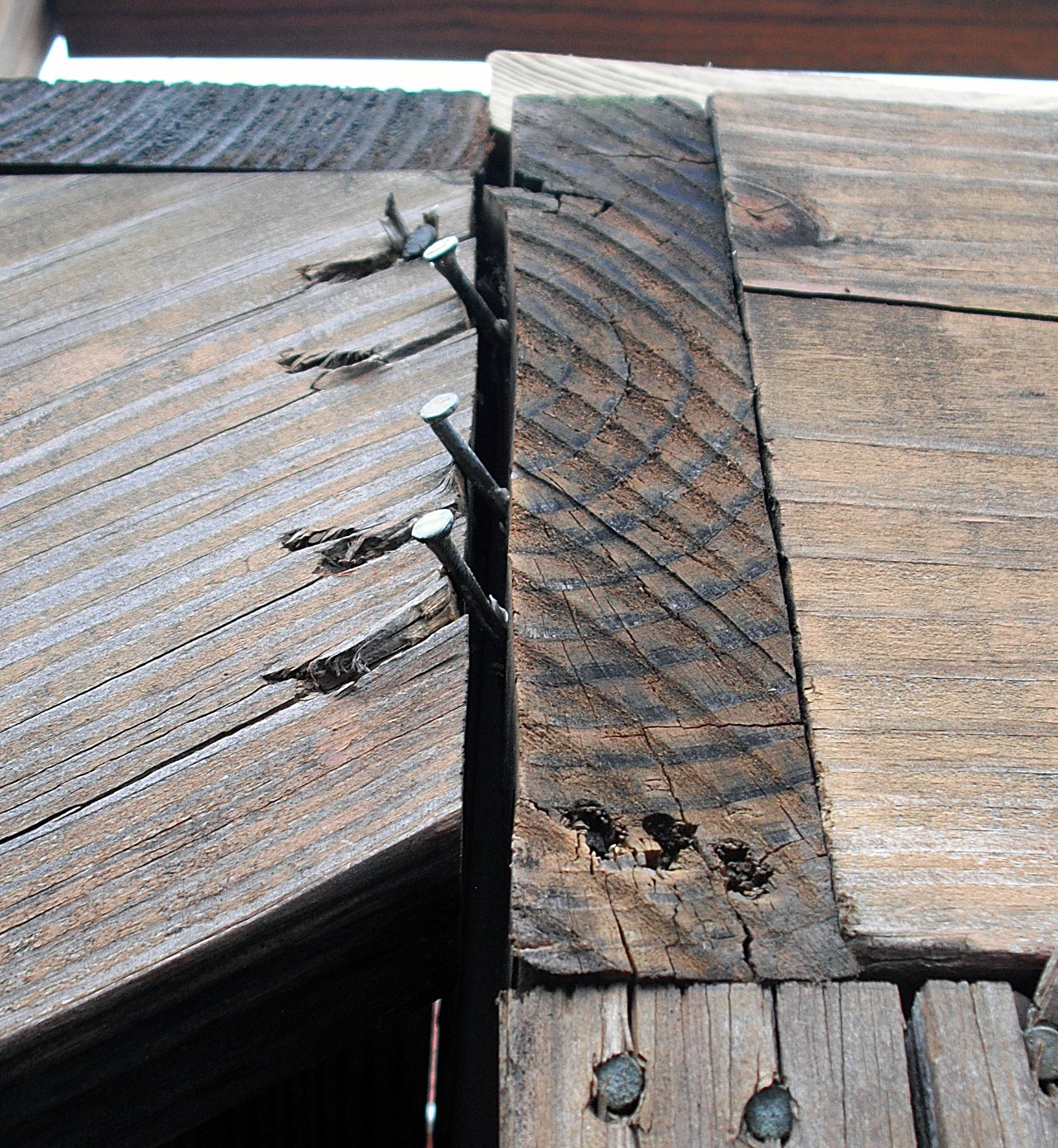 Common Defects in Deck Stairs