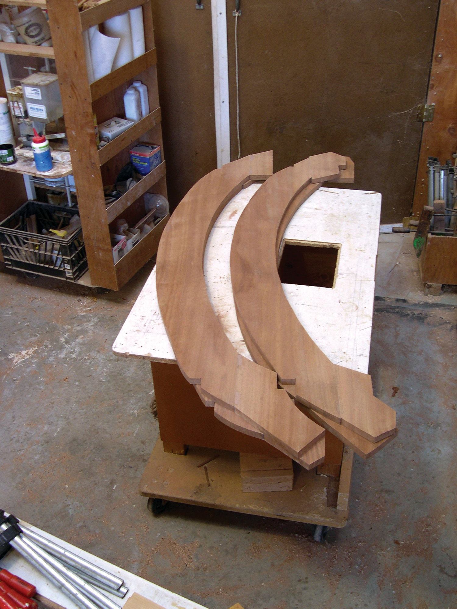 Building Structural Brackets for a Balcony Deck