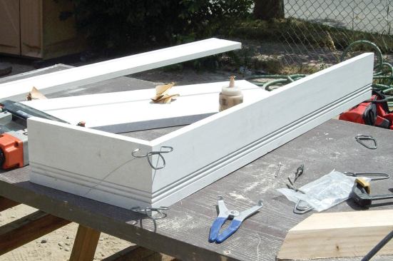Cornice Returns, Production Style