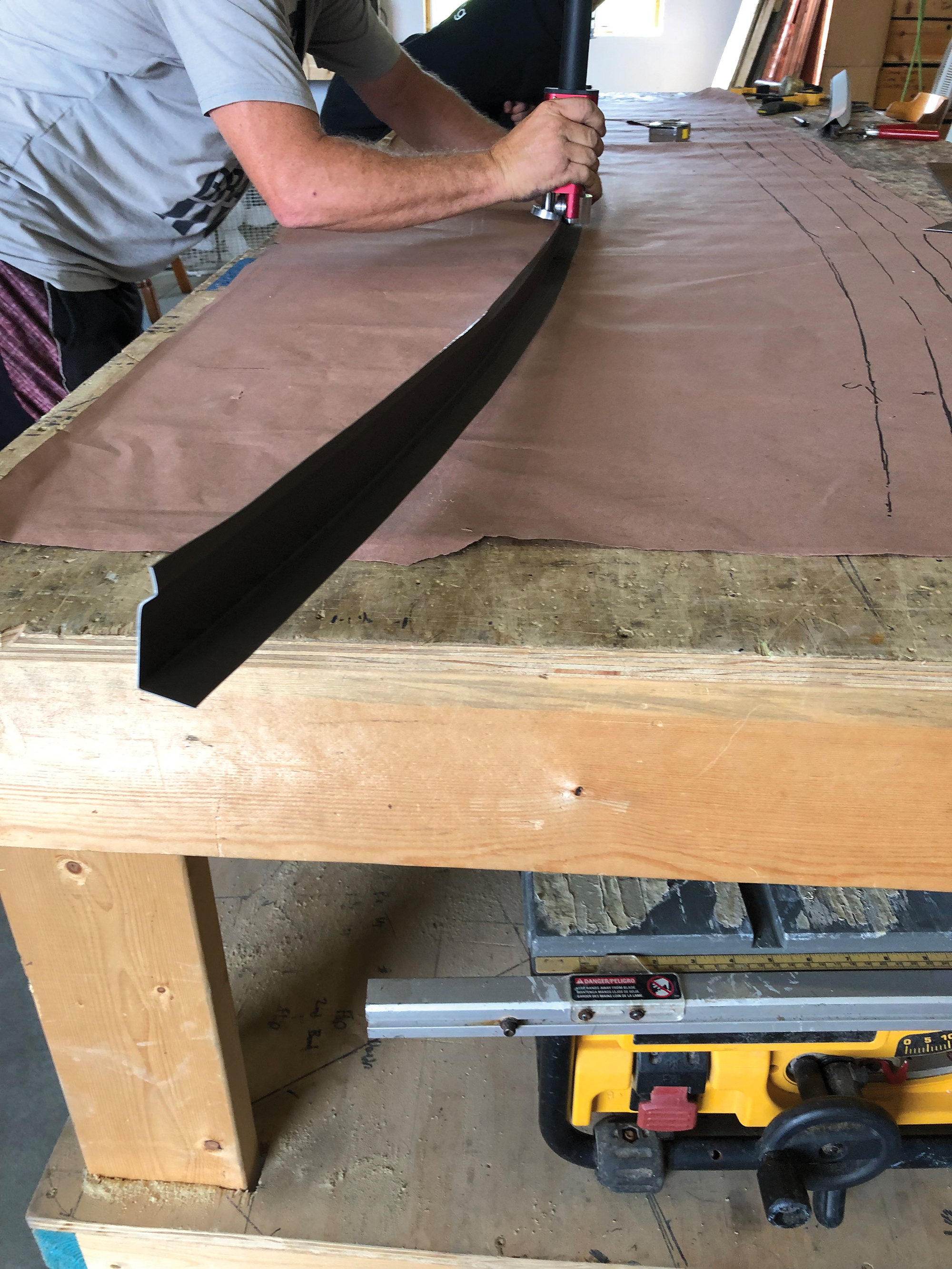 Standing Seam for a Circular Turret