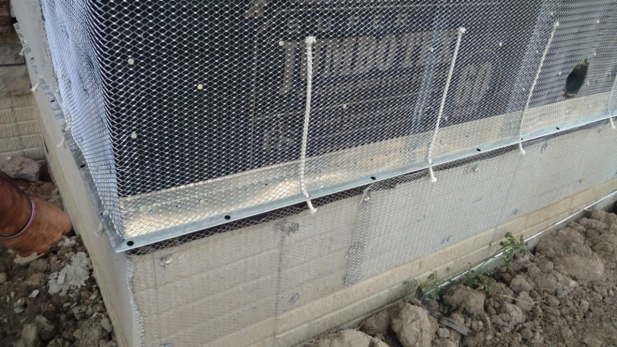 Rope Weeps for Brick - Journal of Light Construction