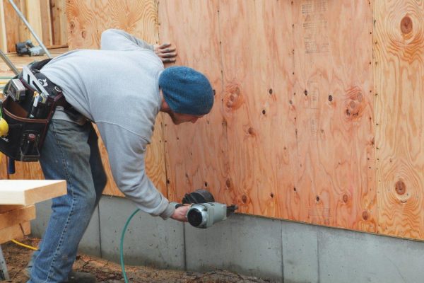 Nails vs. Screws for Sheathing